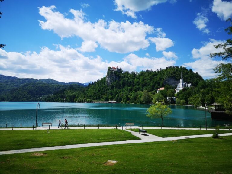Λίμνη Μπλεντ - Ταξιδιωτικός οδηγός 2025 - SECRET SLOVENIA